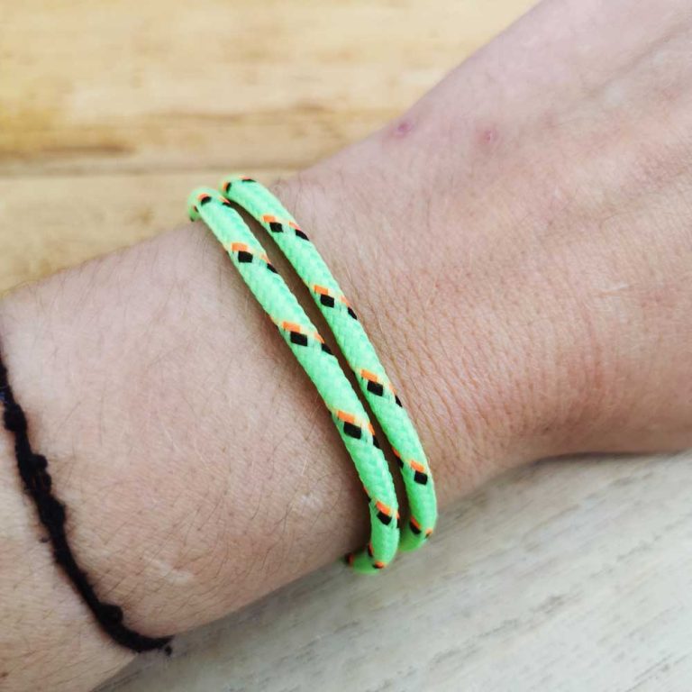 Bracelet cordage fluo des années 80