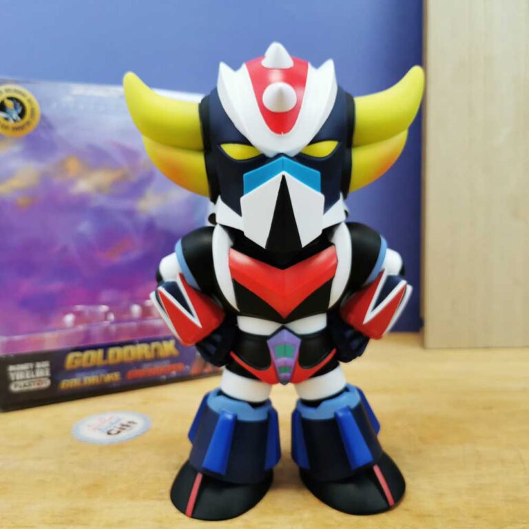 Figurine tirelire Chibi Grendizer debout 18 cm - Goldorak