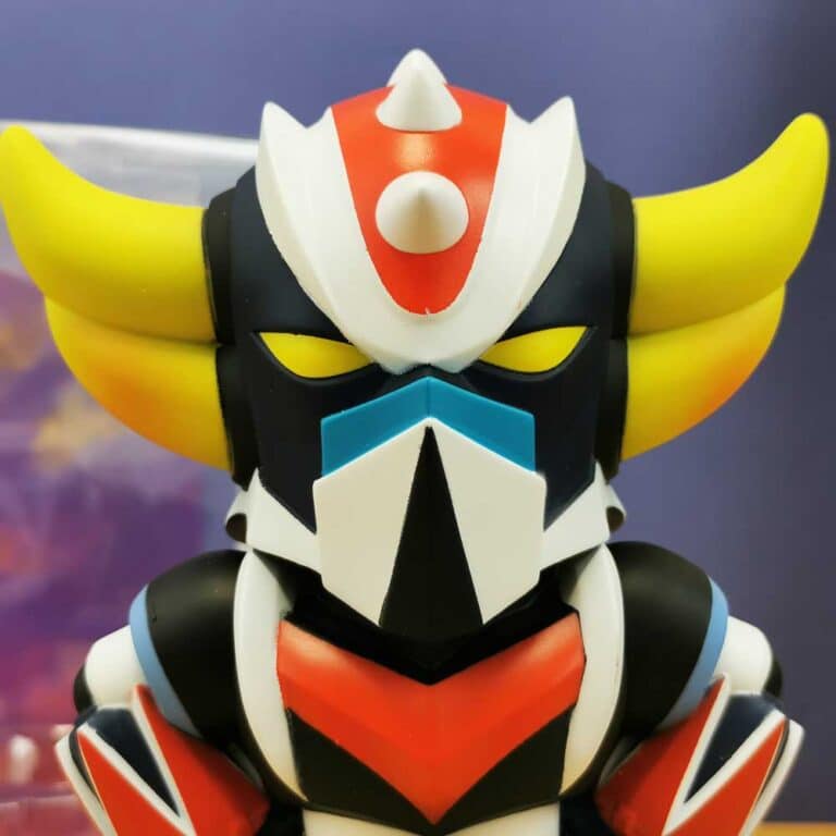 Figurine tirelire Chibi Grendizer debout 18 cm - Goldorak